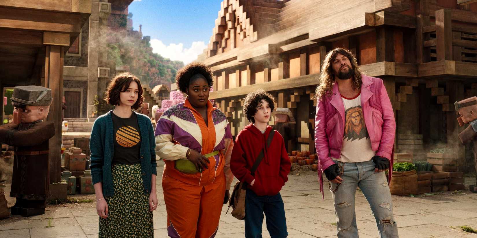 A Minecraft Movie's Audience Reactions In Theaters Explained: Why There ...