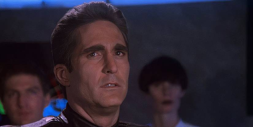 How Babylon 5 Introducing A New Main Character In Season 2 Changed The ...