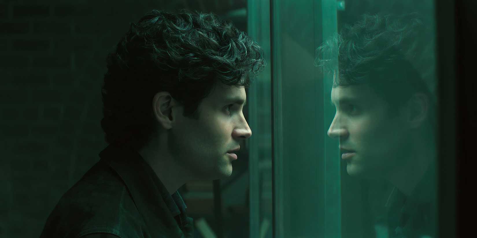 You Season 5 Review: Joe Goldberg's Story Comes Full Circle In A Slow ...