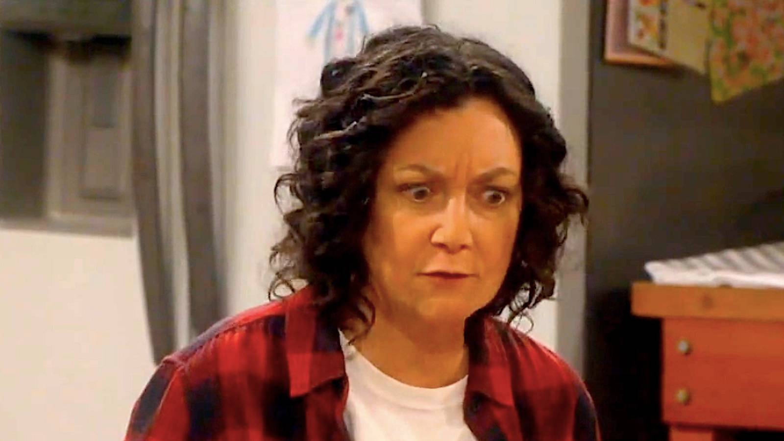 The Conners Season 7’s Darlene Story Ends Up Being Pointless (But It's ...