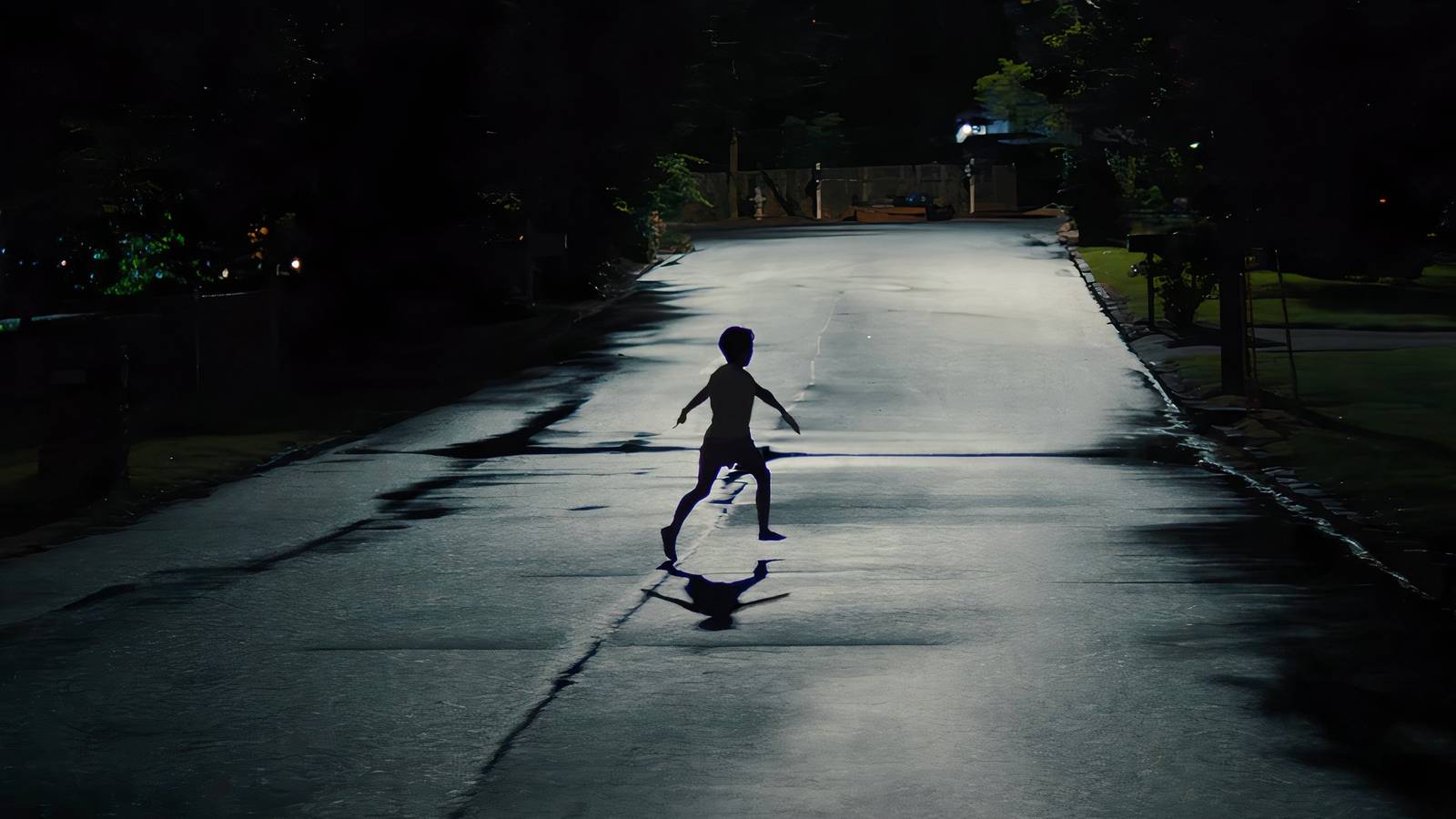 Weapons Trailer: Runaway Children Have Never Seemed So Terrifying In ...