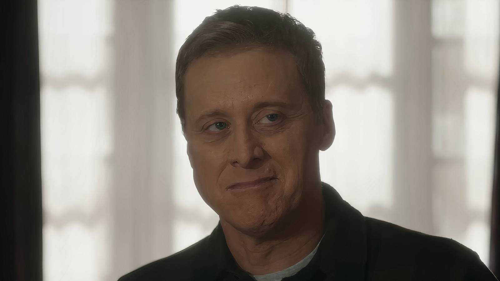 Resident Alien's Alan Tudyk Hilariously Recaps Seasons 1-3 In New Clip ...