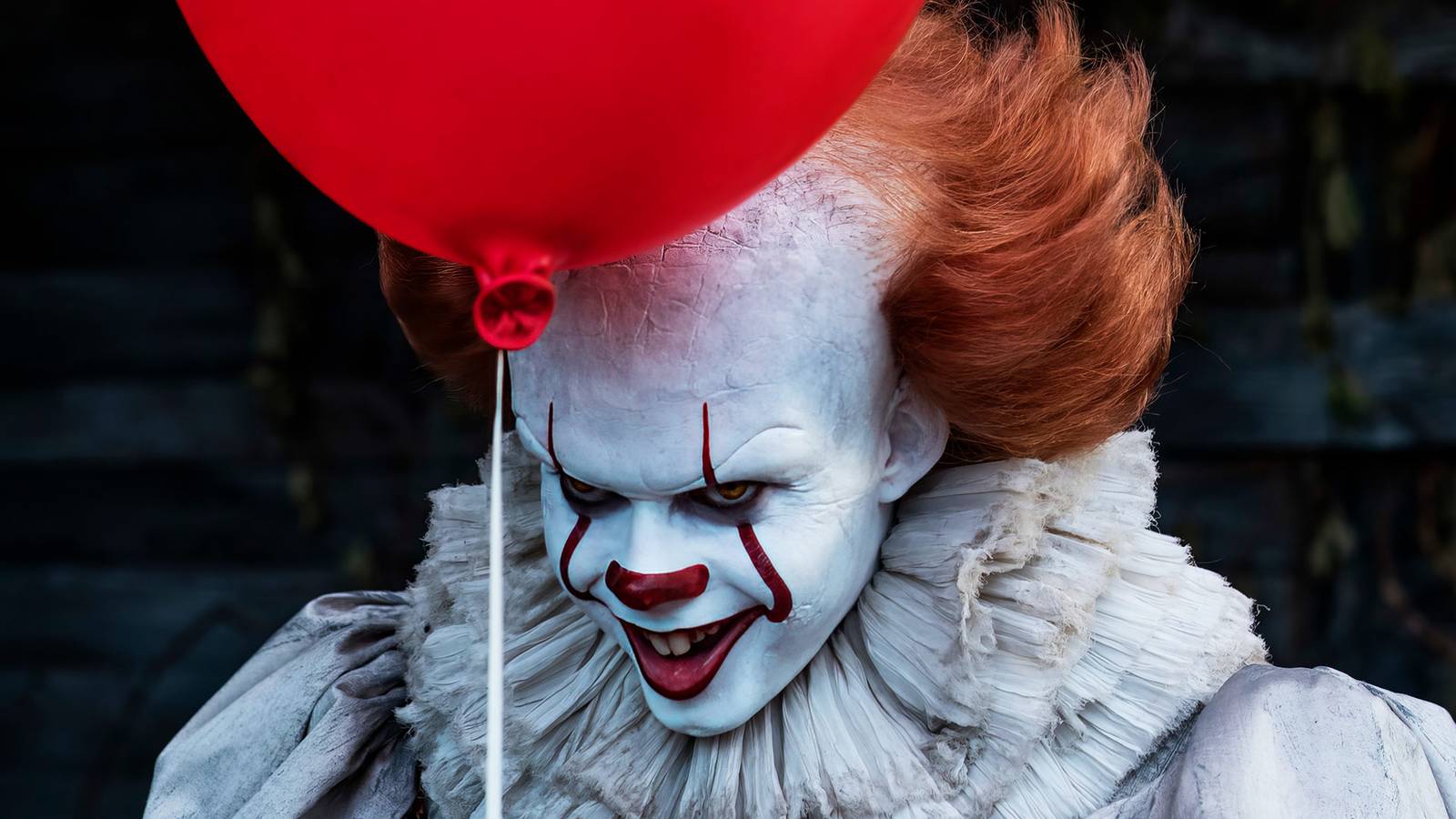 Pennywise's Horrifying New Form In IT Honors Stephen King's OG Adaptation