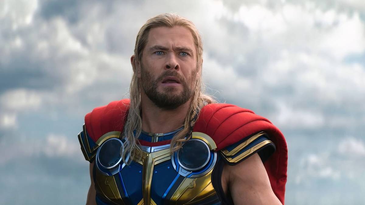 I'm Convinced Chris Hemsworth Is Retiring From The MCU After His Thor ...