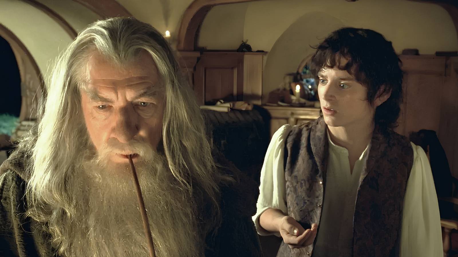 Gandalf & Frodo Will Reunite In New Lord Of The Rings Movie, Confirms ...