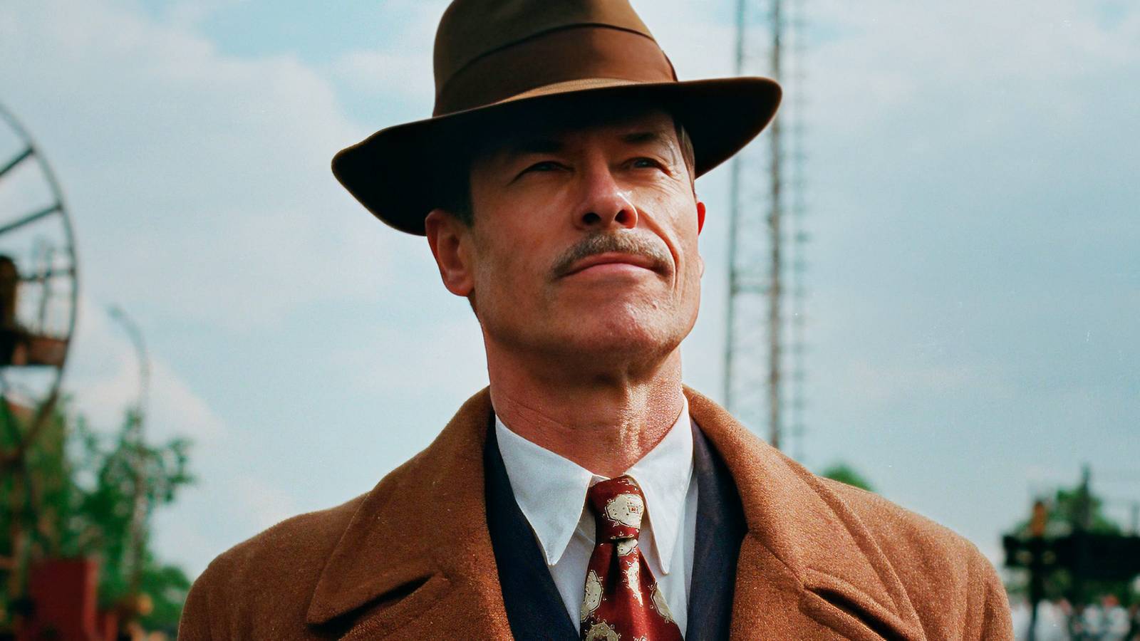 Guy Pearce's "Favorite" Movie Is This 45-Year-Old Classic With 91% On ...