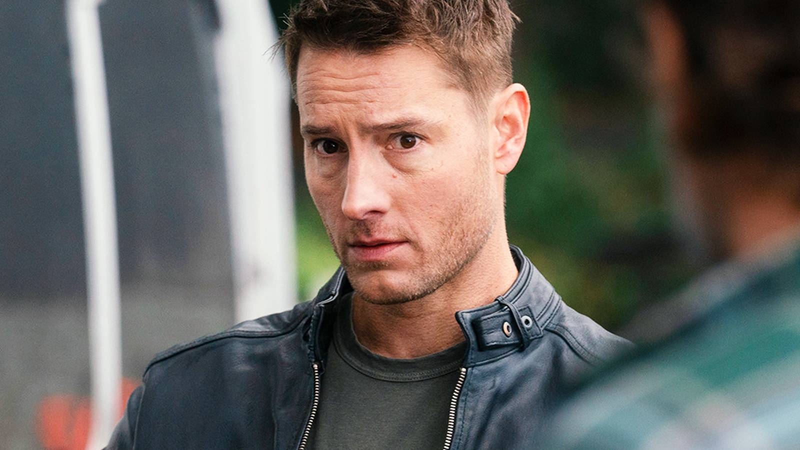 Tracker Is Wasting Justin Hartley, & This 94% Rotten Tomatoes Hit Shows ...