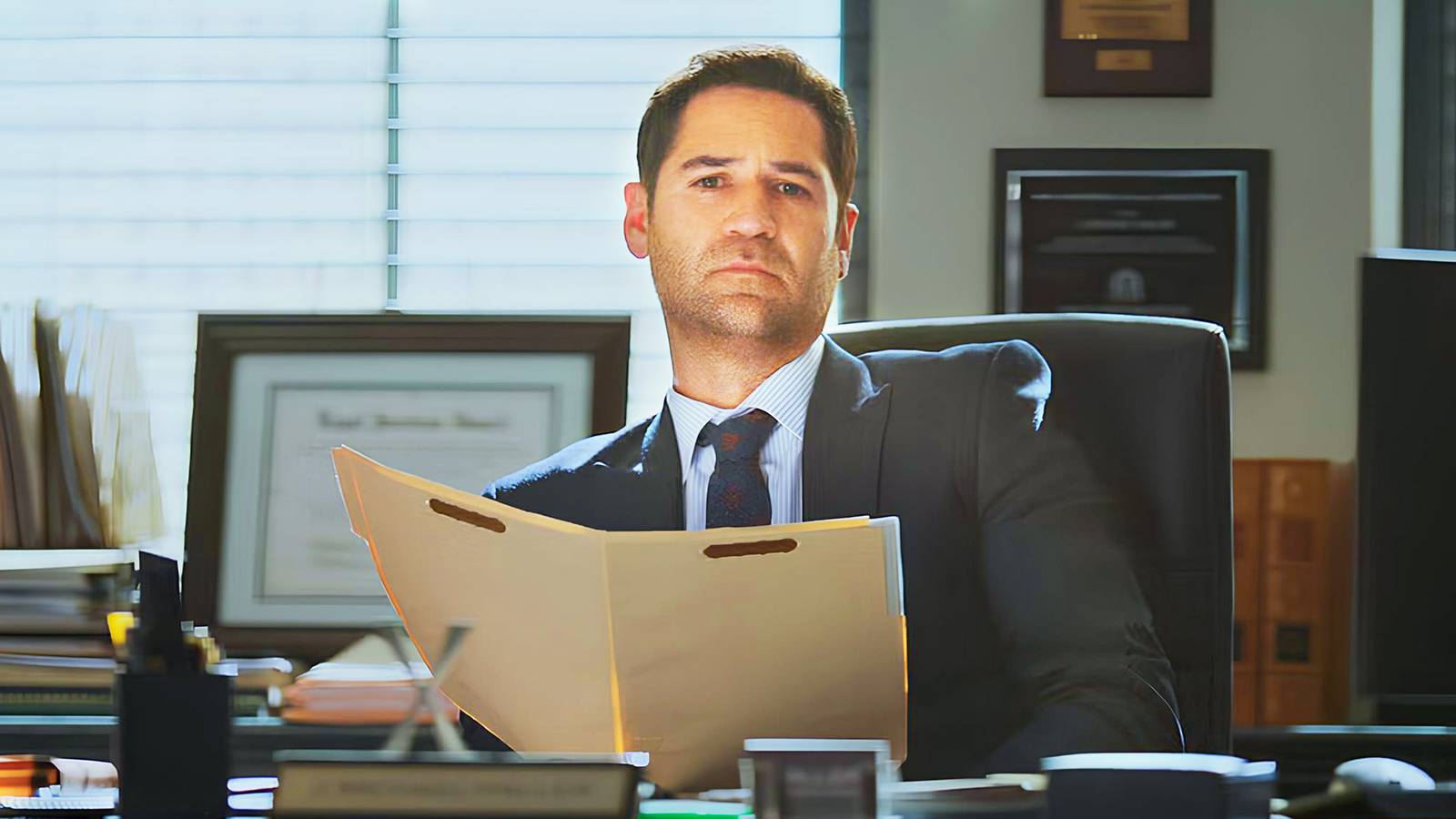 If You Can’t Wait For Mickey Haller’s The Lincoln Lawyer Season 4 ...