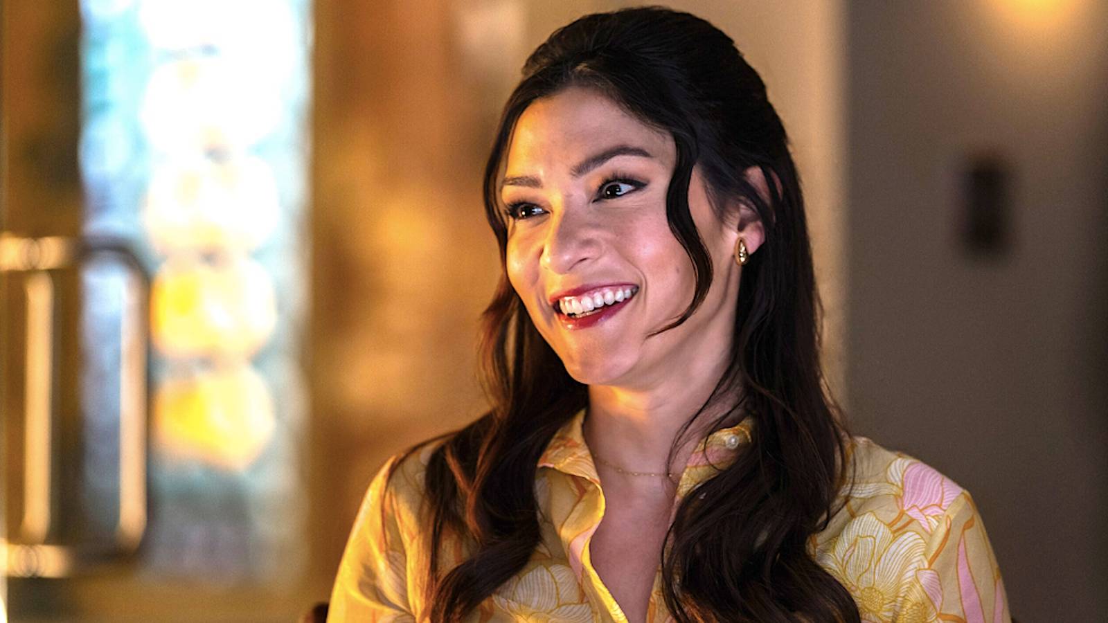 Watson Season 1 Ending: Stephens & Sasha's Emotional Moment & Their ...