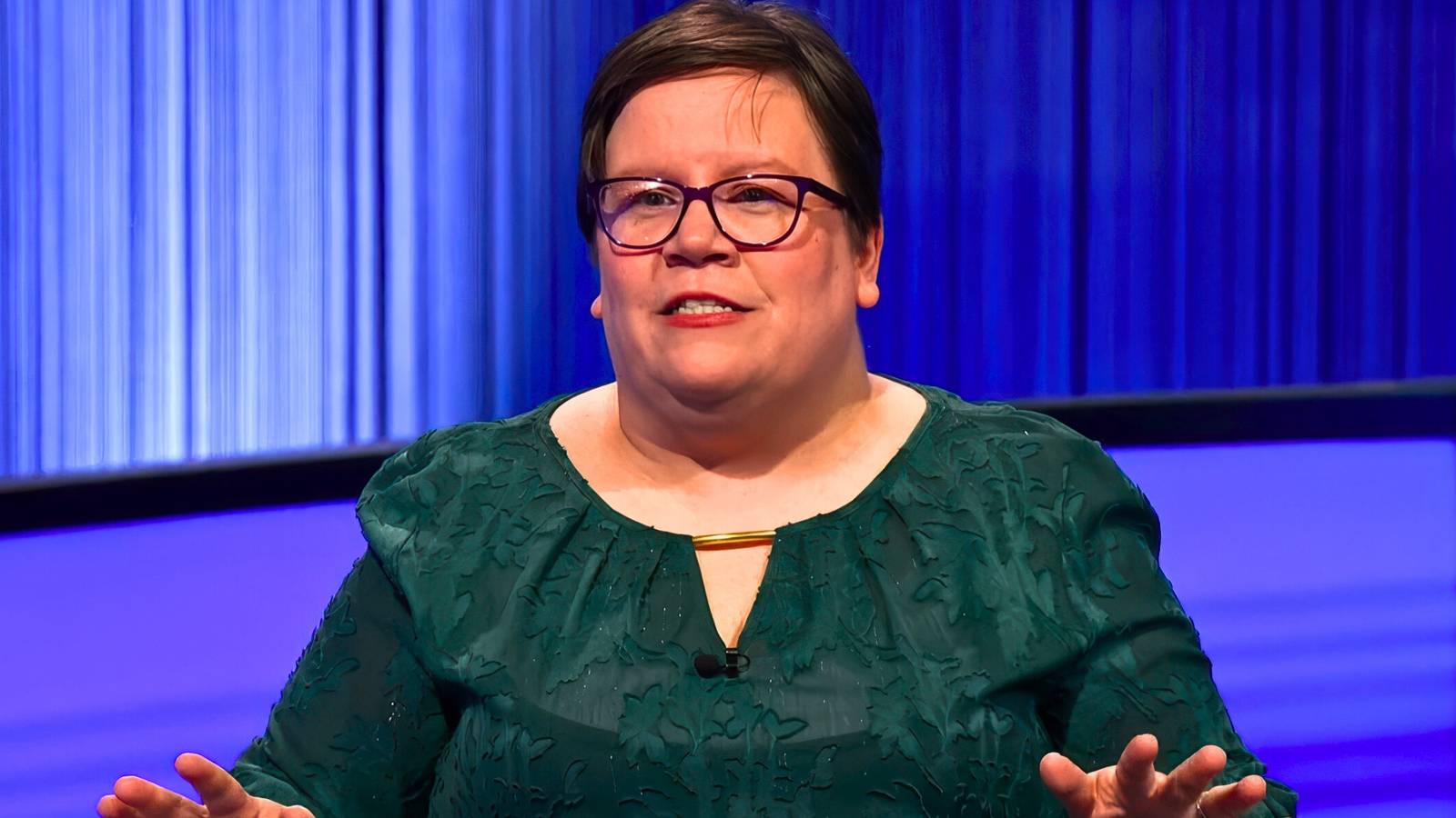 Jeopardy! Contestant Erin Hoard Reveals If She Regrets Final Wager ...