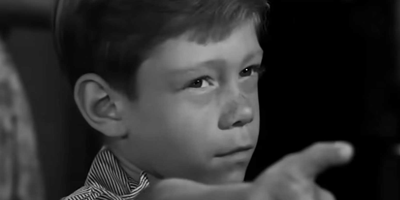 10 Twilight Zone Episodes Everyone Should Watch At Least Once