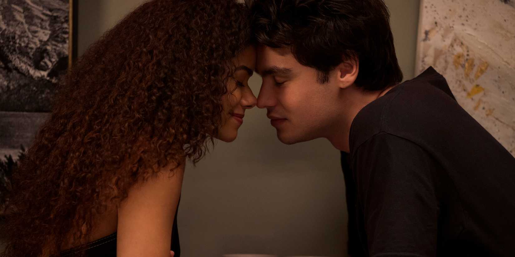 "We Exploded The World": Ginny & Georgia Season 3 EPs Break Down Ginny ...