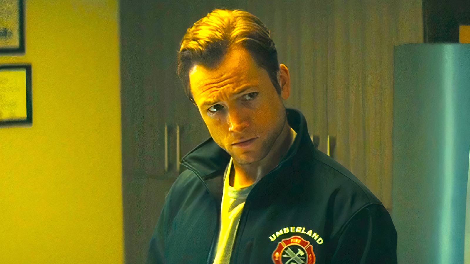 Taron Egerton's 72% RT Crime Thriller Adaptation Takes #1 Spot On Streaming Charts From Apple ...