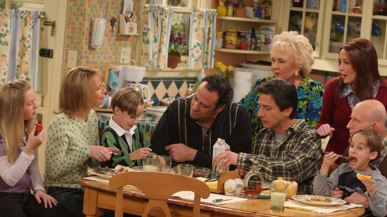 Why Everybody Loves Raymond Ended After 9 Seasons (Was It Canceled?)