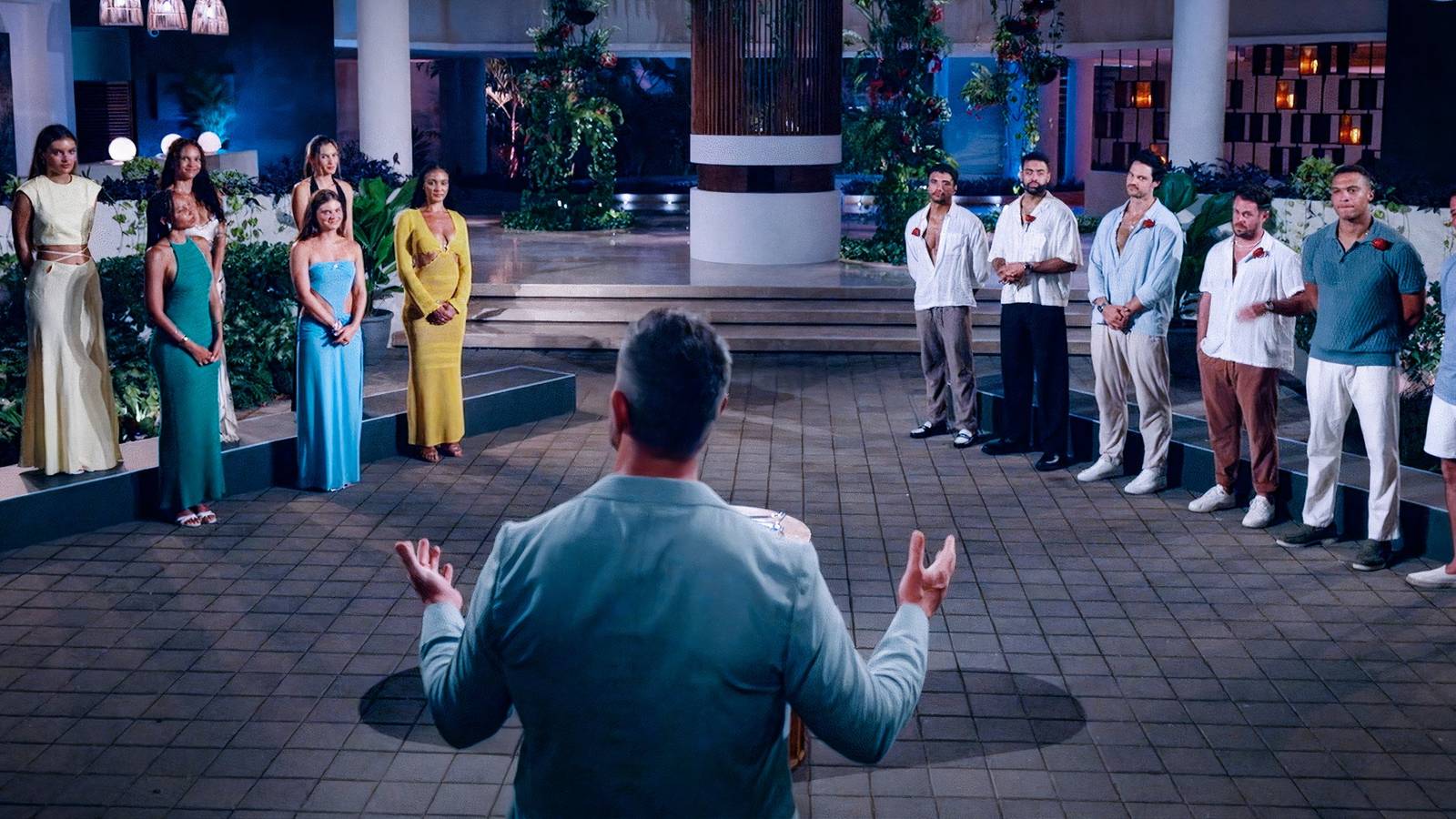 Frustrating Bachelor In Paradise Premiere Slammed For Imitating Another ...