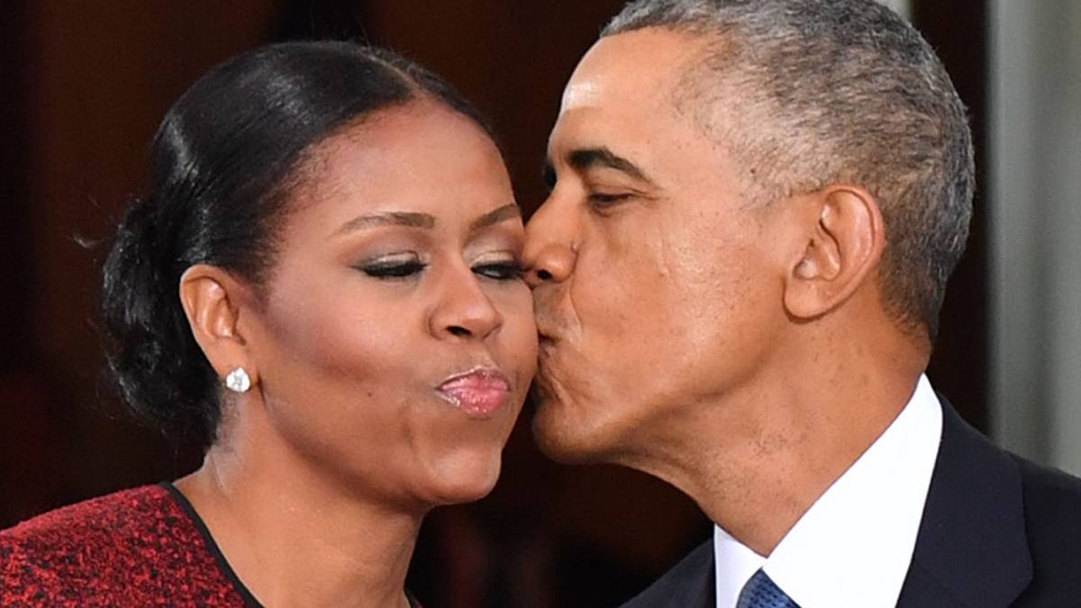 The Obamas, Julia Roberts & The Apocalypse: The Forgotten Movie That ...