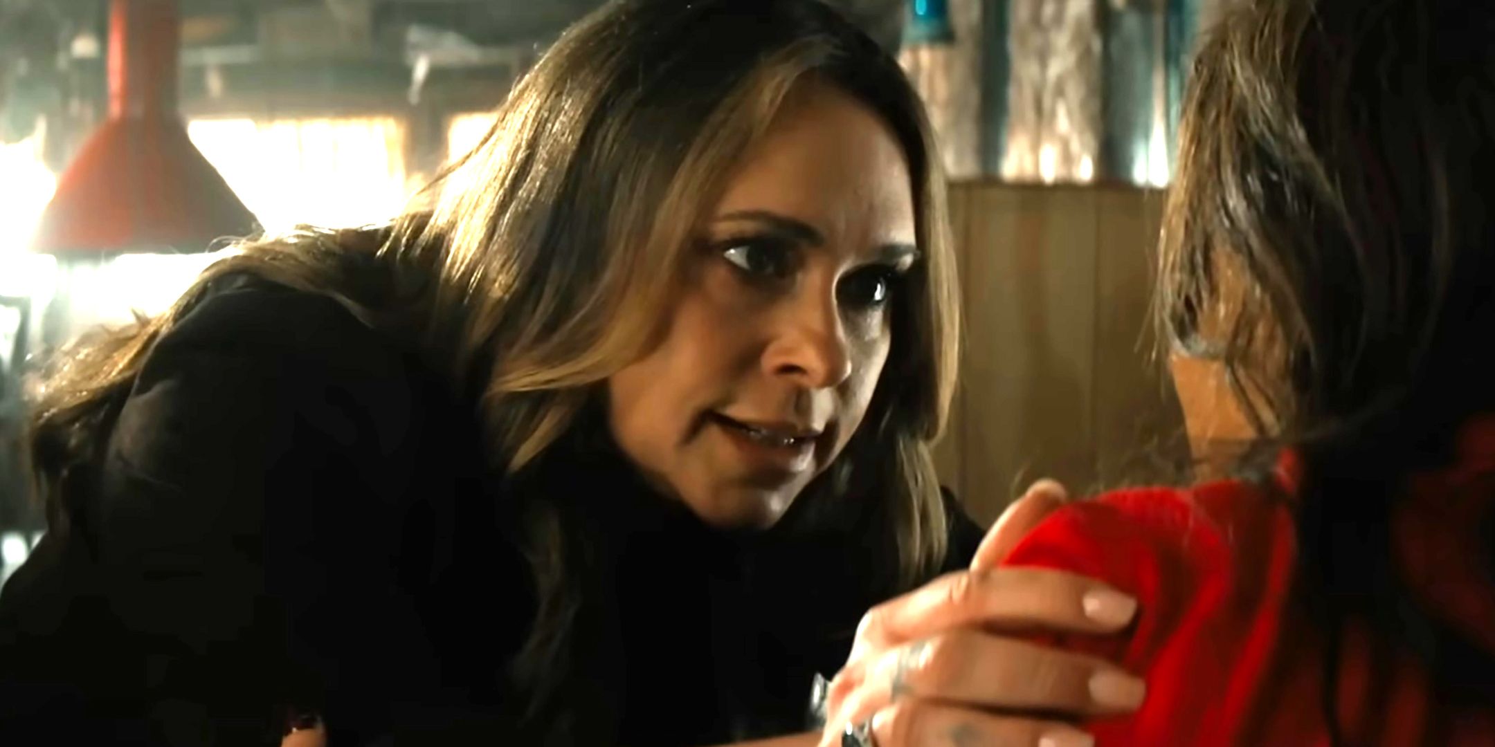 Jennifer Love Hewitt Reveals Her 1 Requirement For Julie's I Know What ...