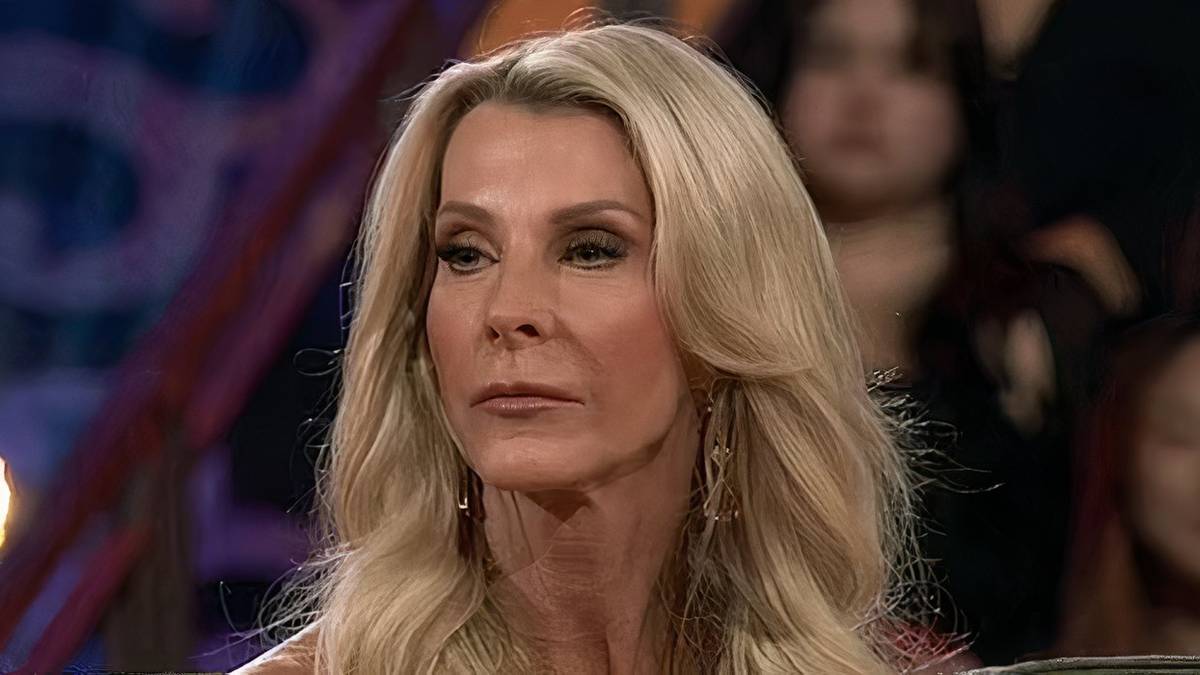 Golden Bachelorette Joan Vassos Addresses Chock Breakup Rumors During ...
