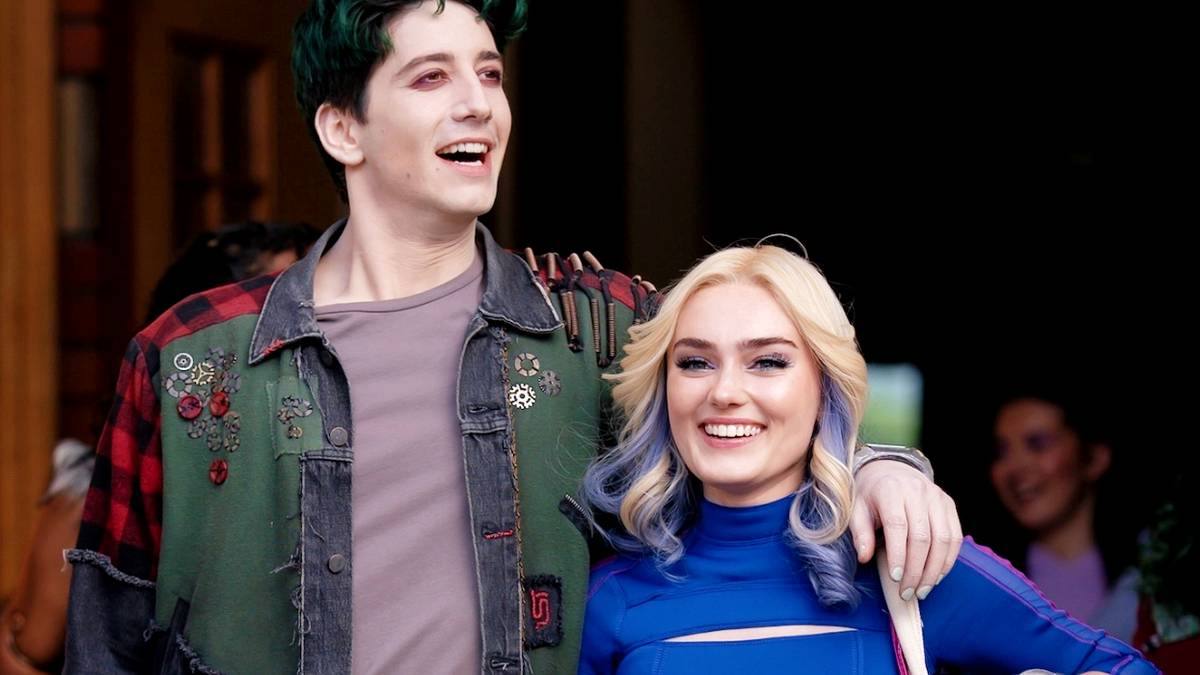 Zombies 4's Ending Sets Up Zed & Addison's Replacements For Zombies 5