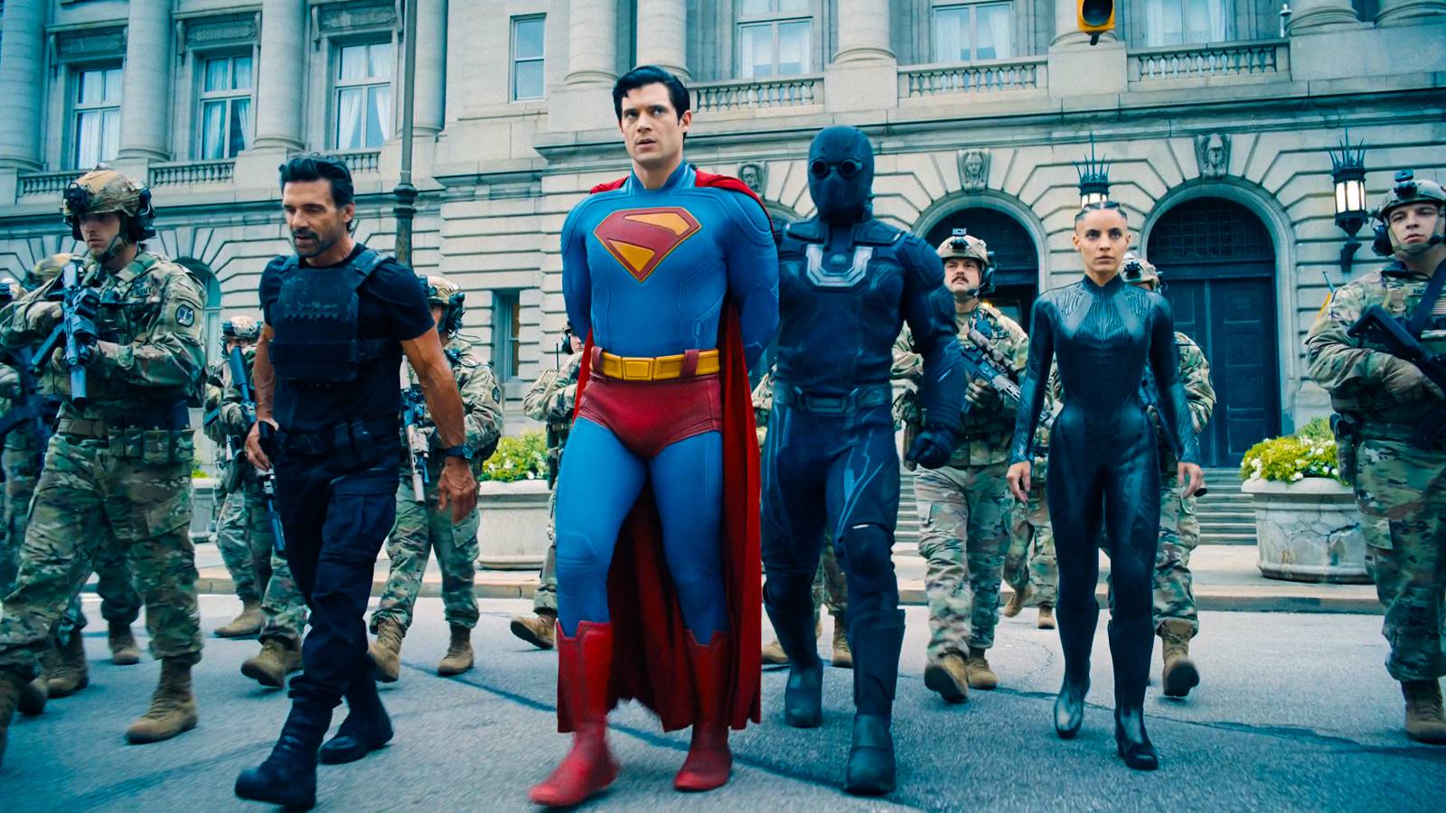 Batman's $2.4 Billion Trilogy Success Proves Superman's Box Office Is ...