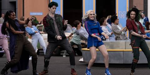 Zombies 4: Dawn of the Vampires Summary, Trailer, Cast, Where to Watch ...
