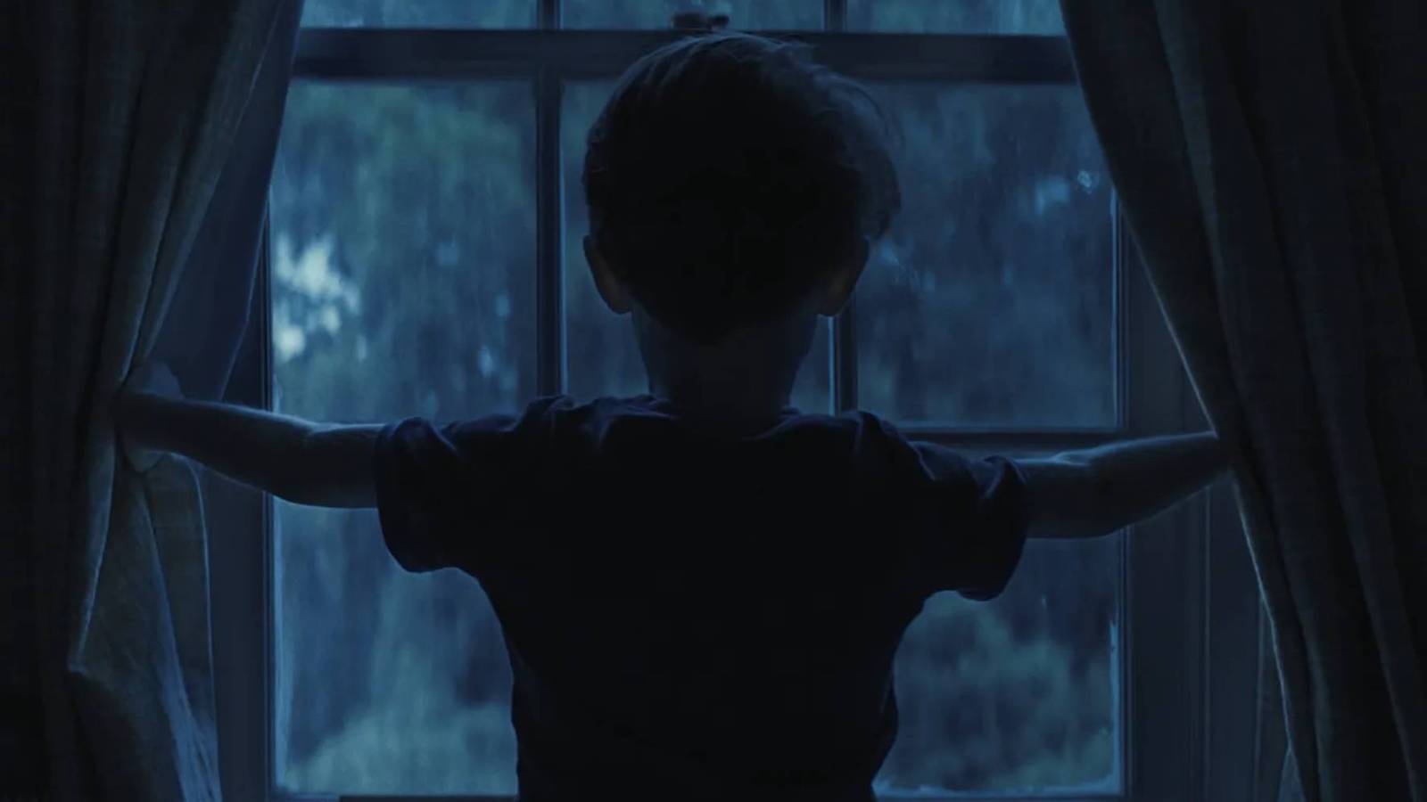 9 Must-See Movies For Fans Of The Horror Hit Weapons