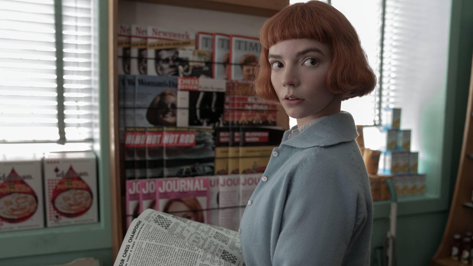 Anya Taylor-Joy Stars in The Queen's Gambit: Netflix's 96% Rated Chess ...