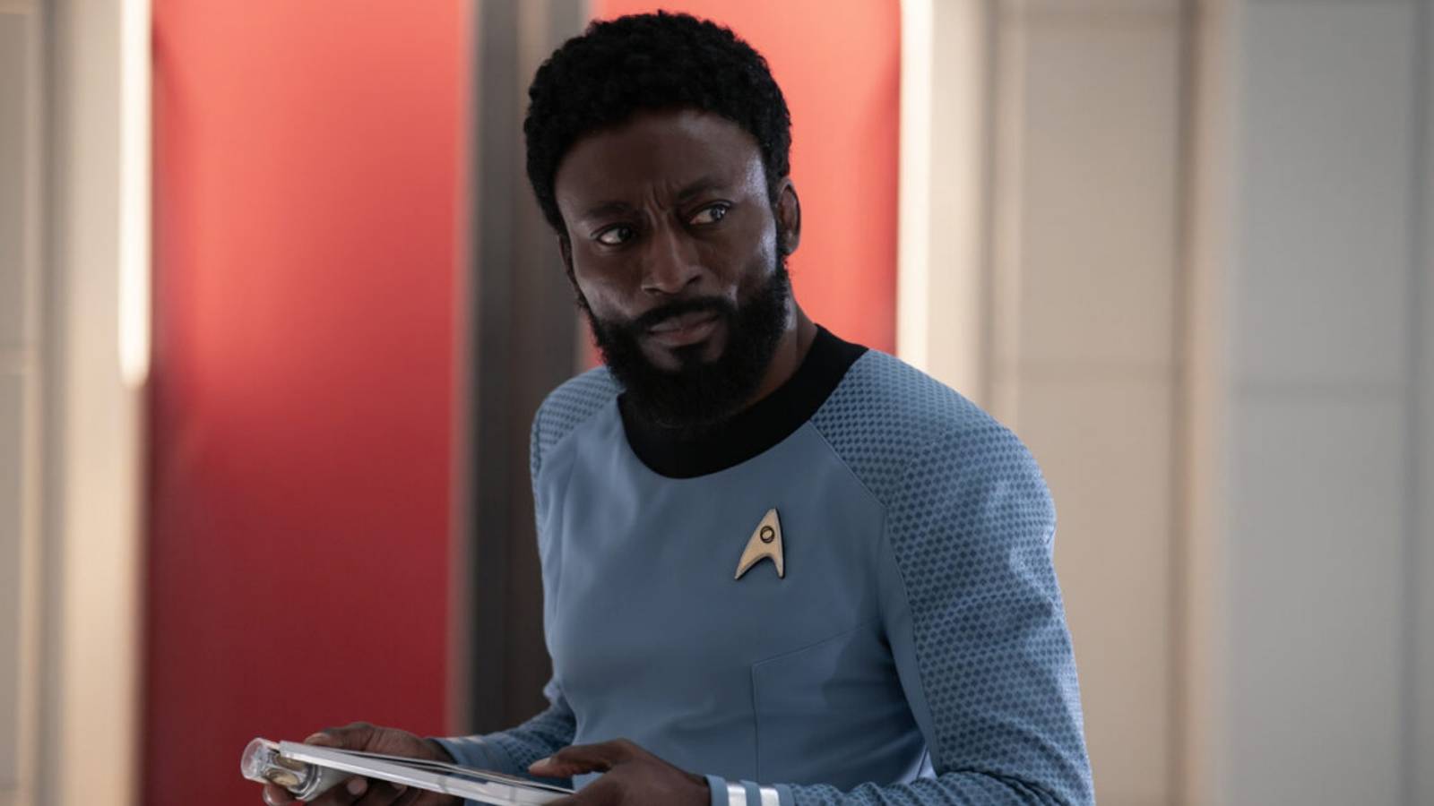 Star Trek: Strange New Worlds Fan Theory Links Captain Batel to TOS Gorn