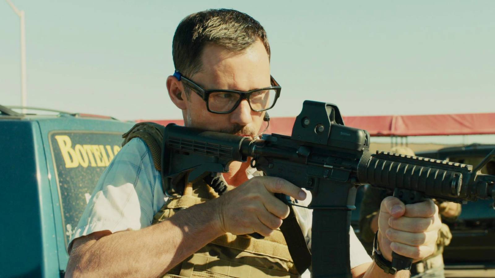 Sicario: Taylor Sheridan's 92% RT Crime Thriller Leaving Netflix Soon
