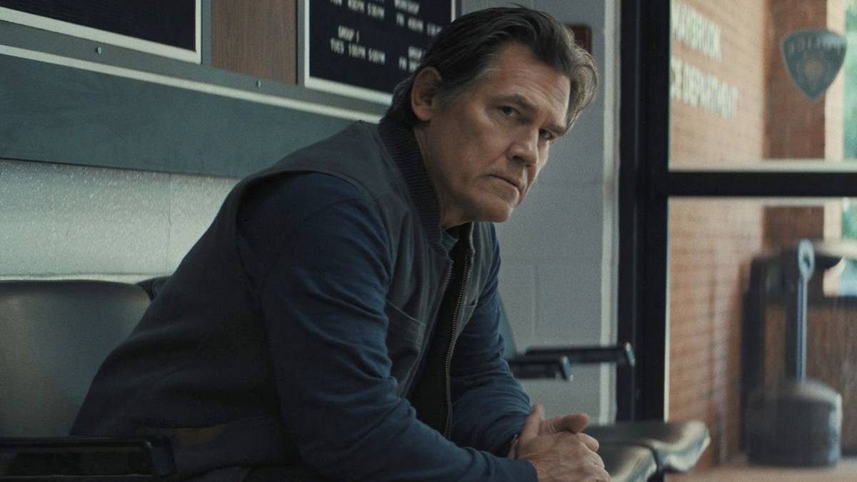 Weapons: How Pedro Pascal's Exit Changed The Original Cast