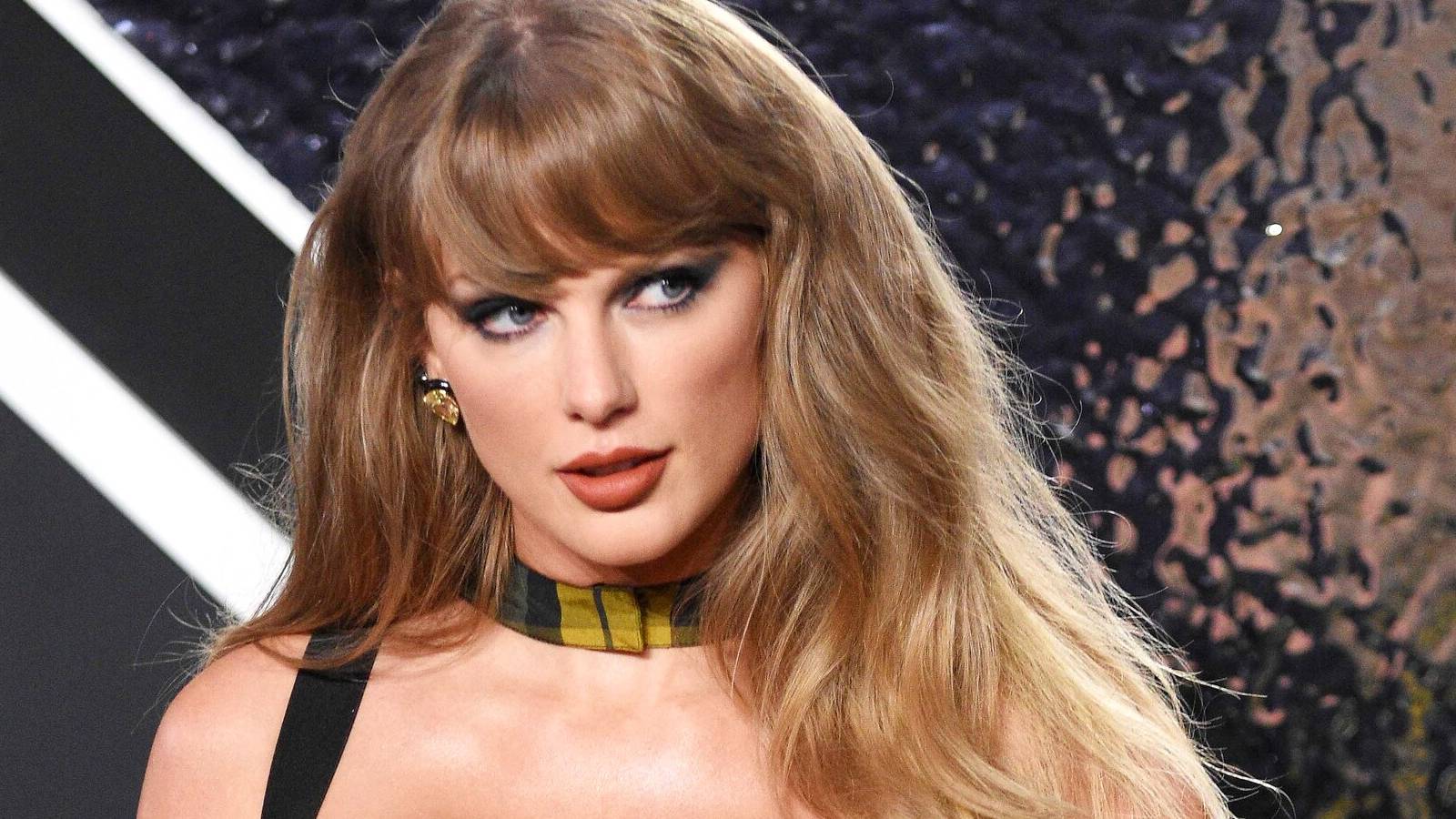 Why Taylor Swift Never Appeared On The Vampire Diaries