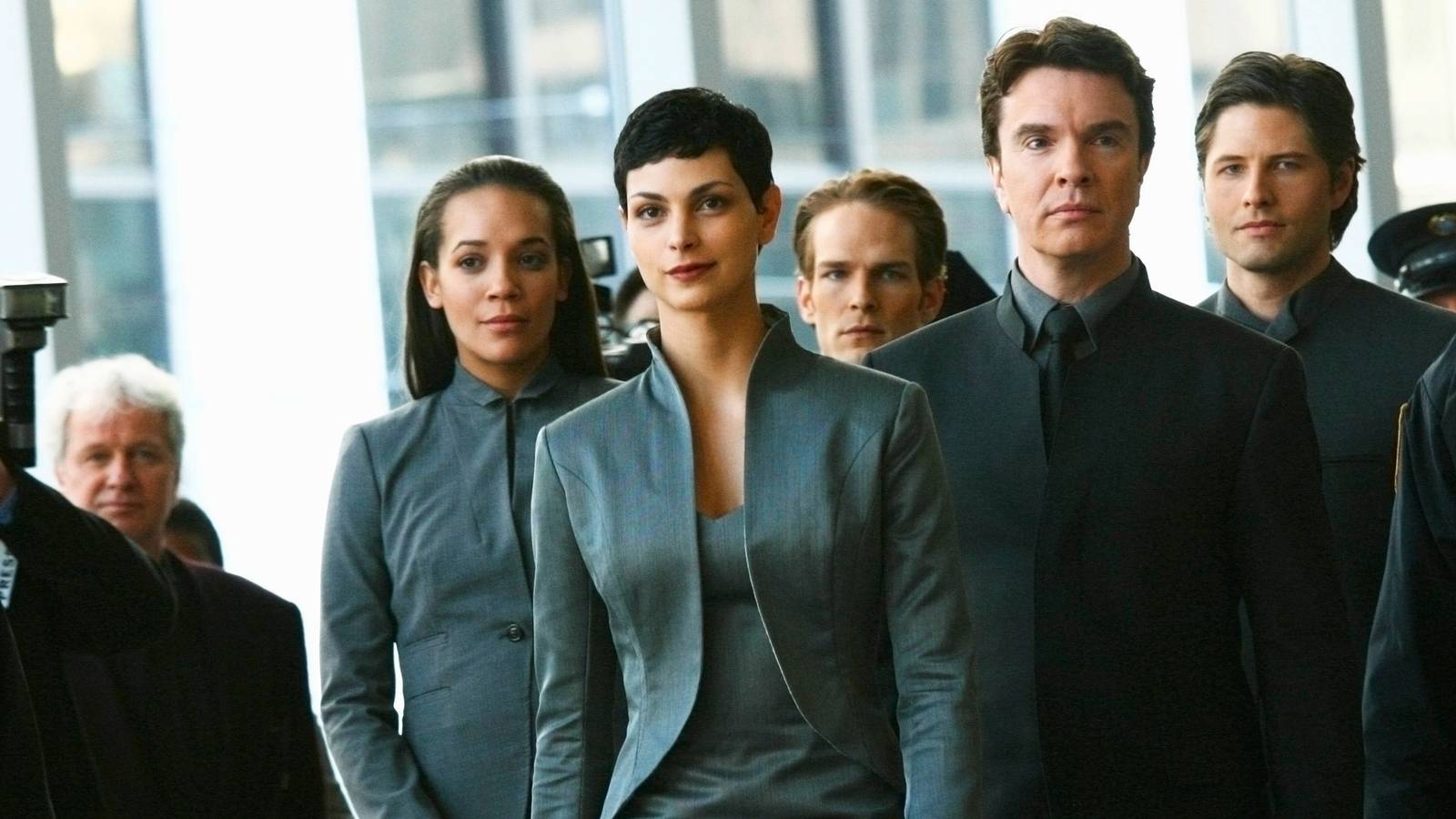 V Sci-Fi Reboot Topping VOD Charts After 16 Years
