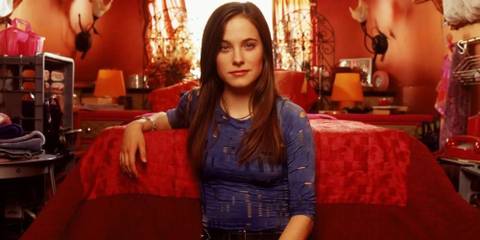 Wonderfalls Summary, Trailer, Season List, Cast, Where to Watch and More