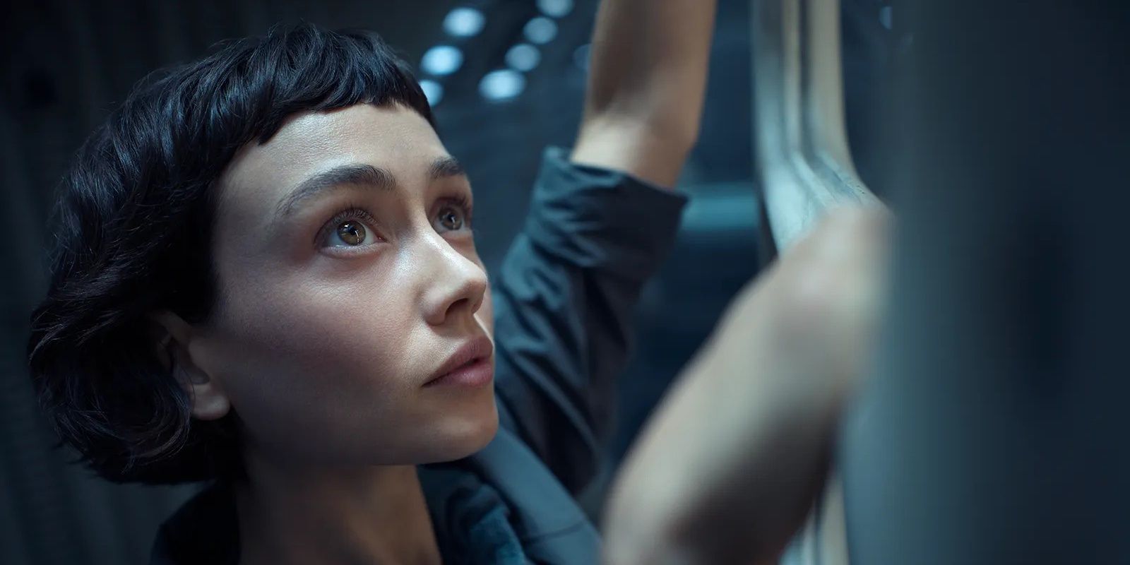 How Alien: Earth's Opening Scene Mirrors The 1979 Movie