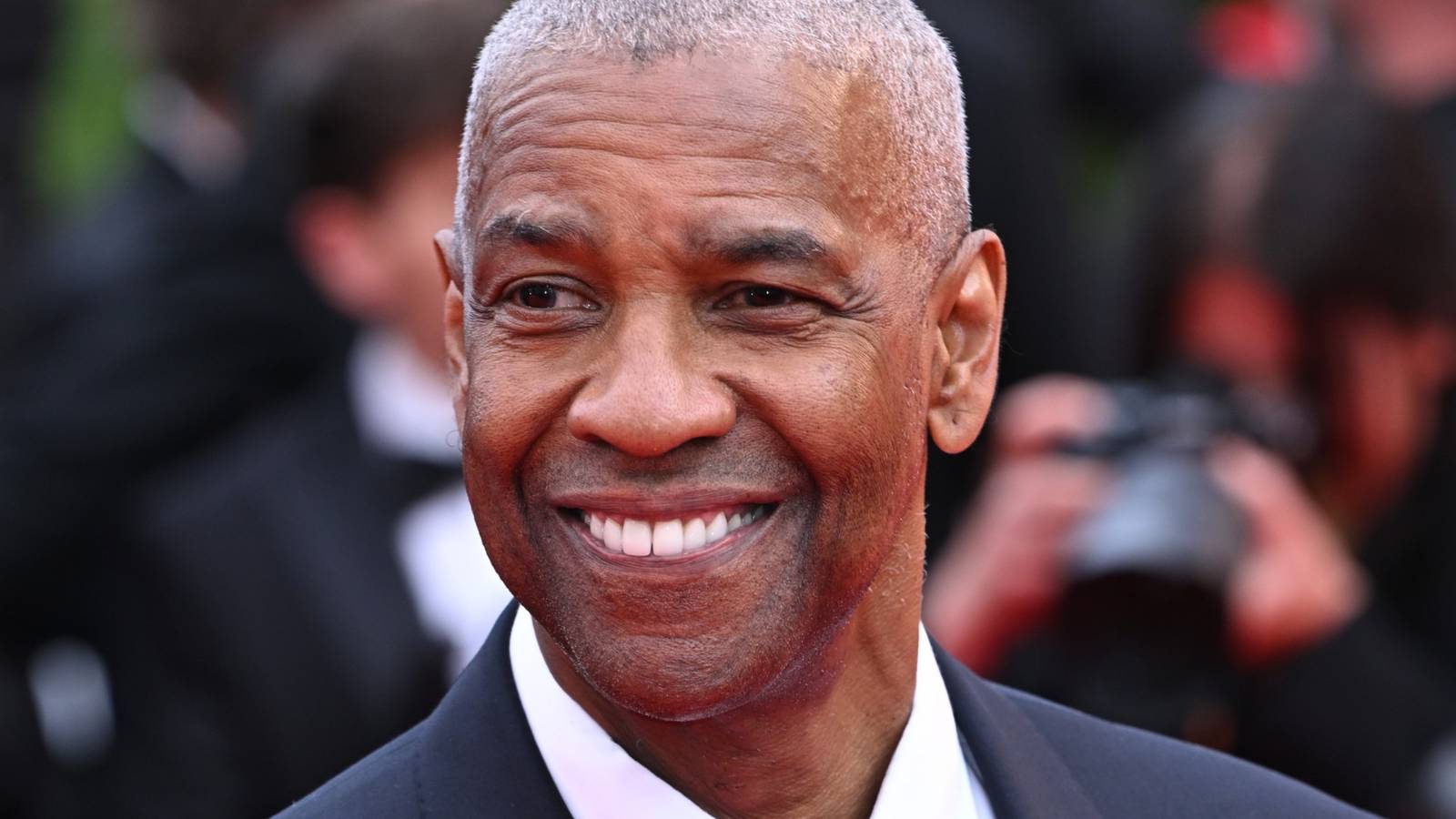 Denzel Washington's Highly-Rated Crime Thriller Now Streaming On Apple TV+