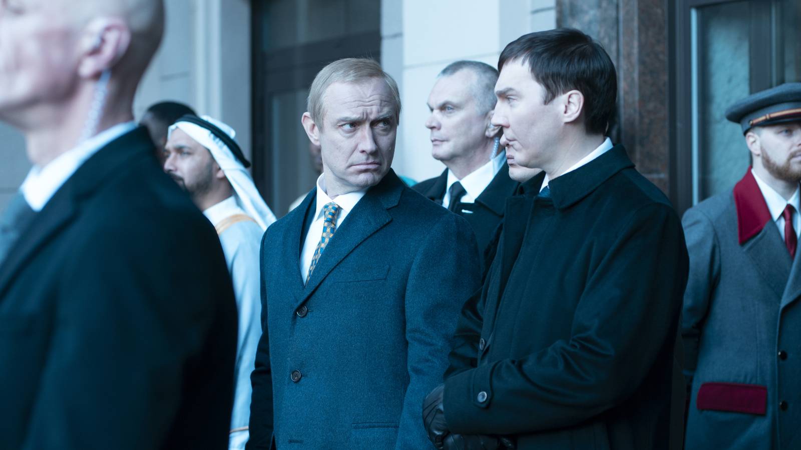 The Wizard Of The Kremlin Review: Jude Law As Vladimir Putin Can’t Save ...