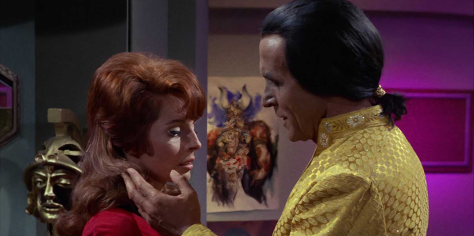 Star Trek: Khan Reveals Surprising Respect Between Kirk and Khan