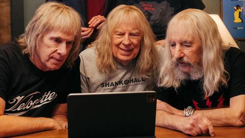 Spinal Tap II: The End Continues Summary, Trailer, Cast, Where to Watch ...