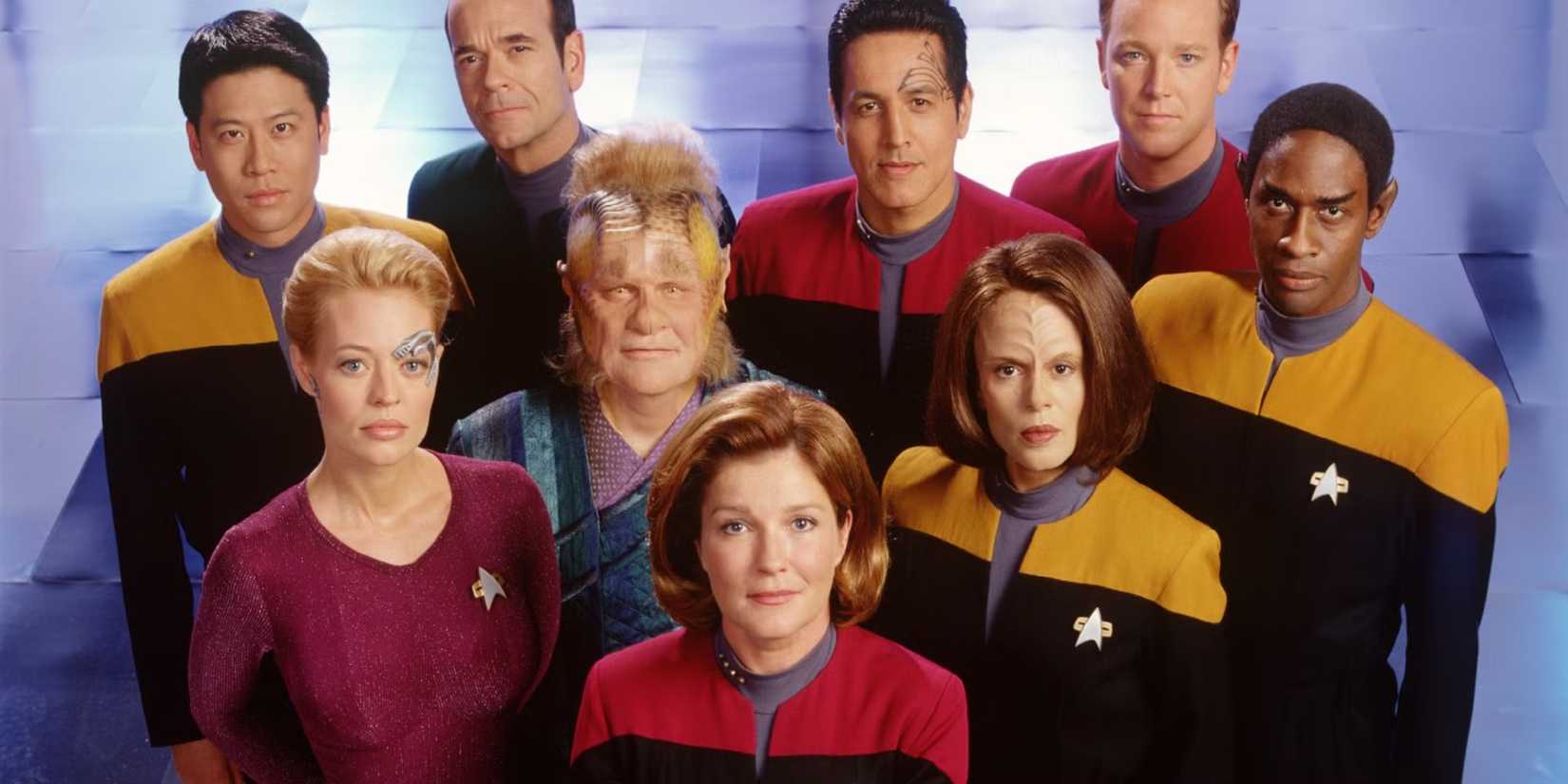10 Mysteries Star Trek: Voyager's Sequel Must Answer