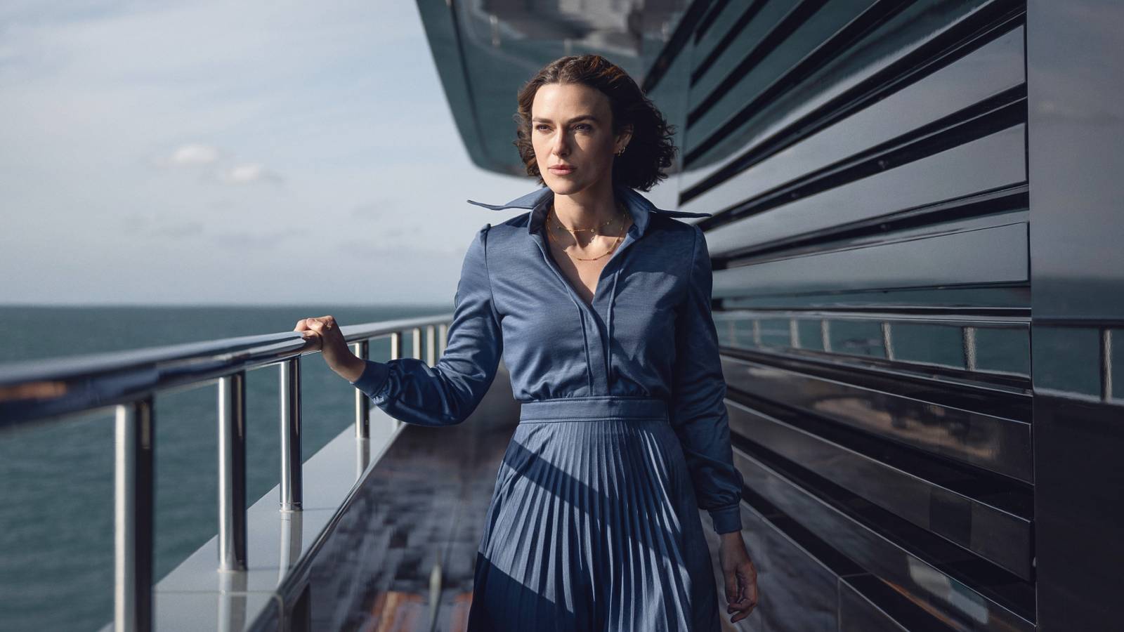 Keira Knightley & The Woman In Cabin 10 Director Explains The Ending