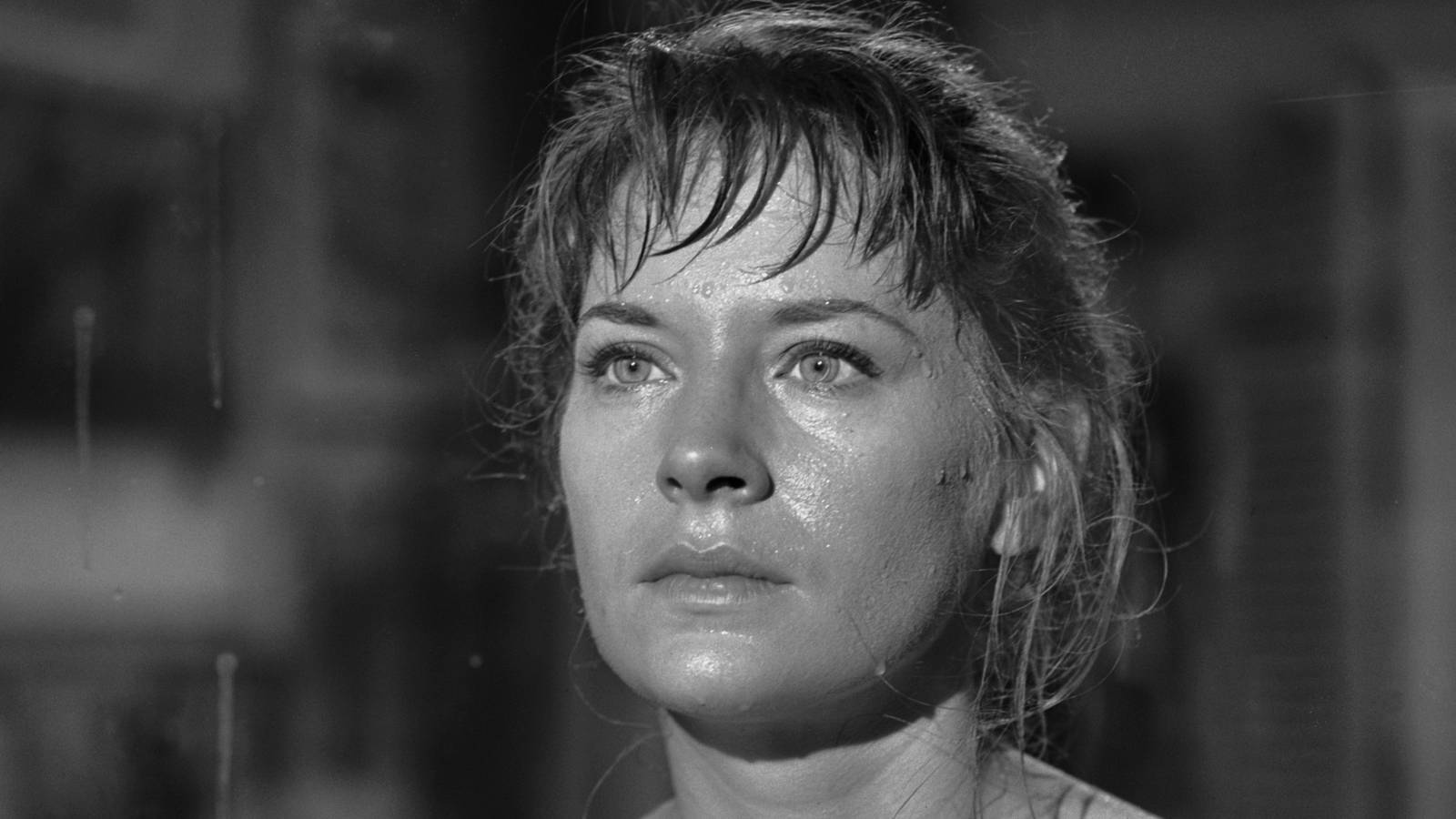 The Twilight Zone's 'The Midnight Sun': A 64-Year-Old Episode That ...