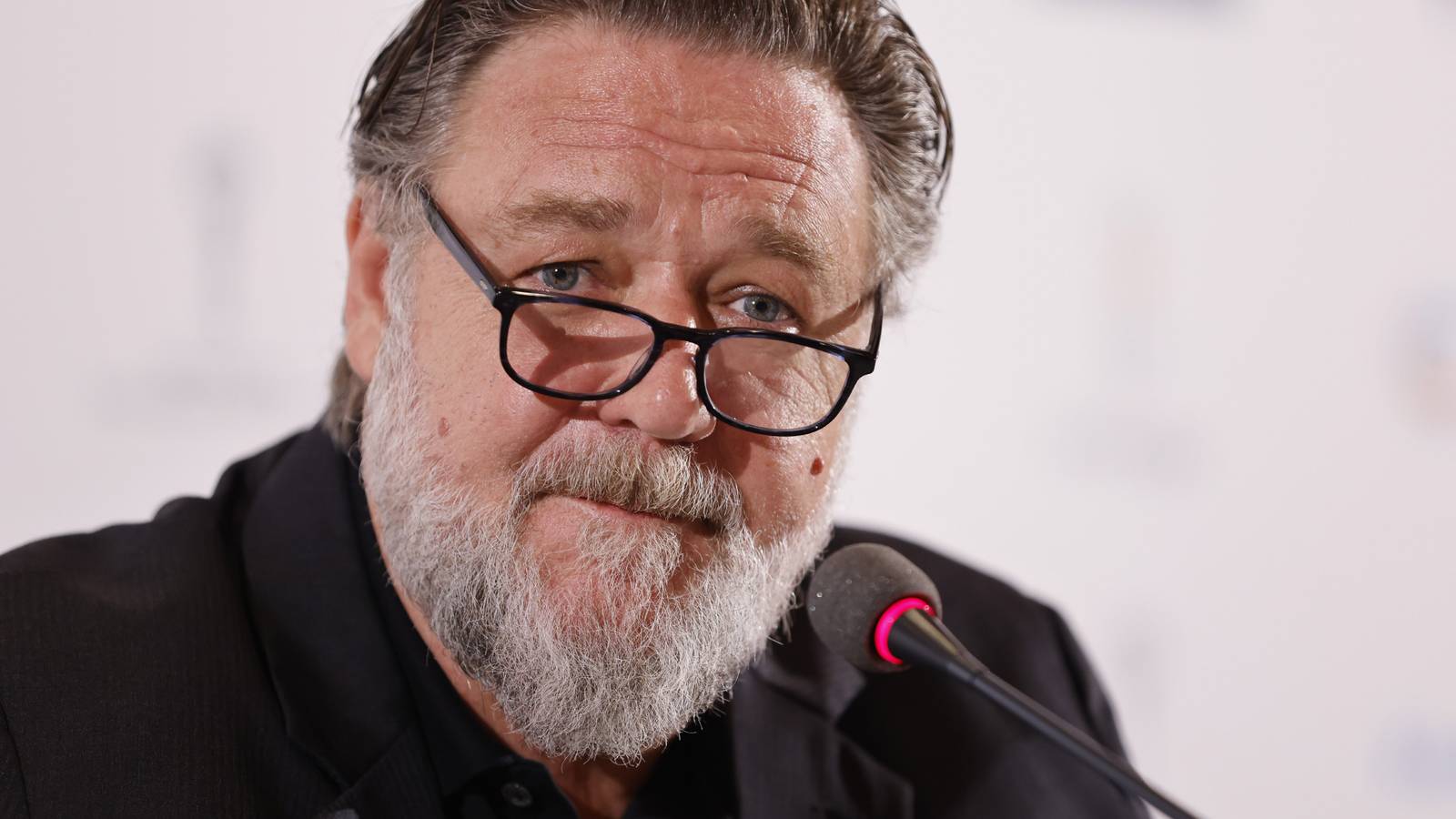 Russell Crowe’s WWII Thriller With 96% Audience RT Dominates VOD Charts ...