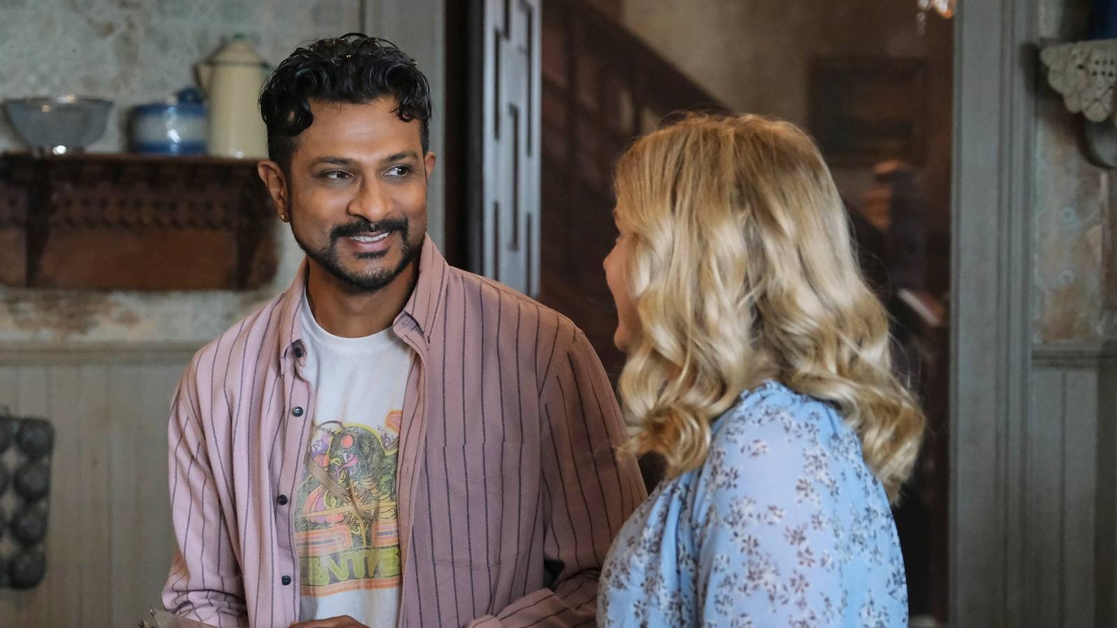How Jay Could Start Seeing The Spirits In CBS's Ghosts Season 5