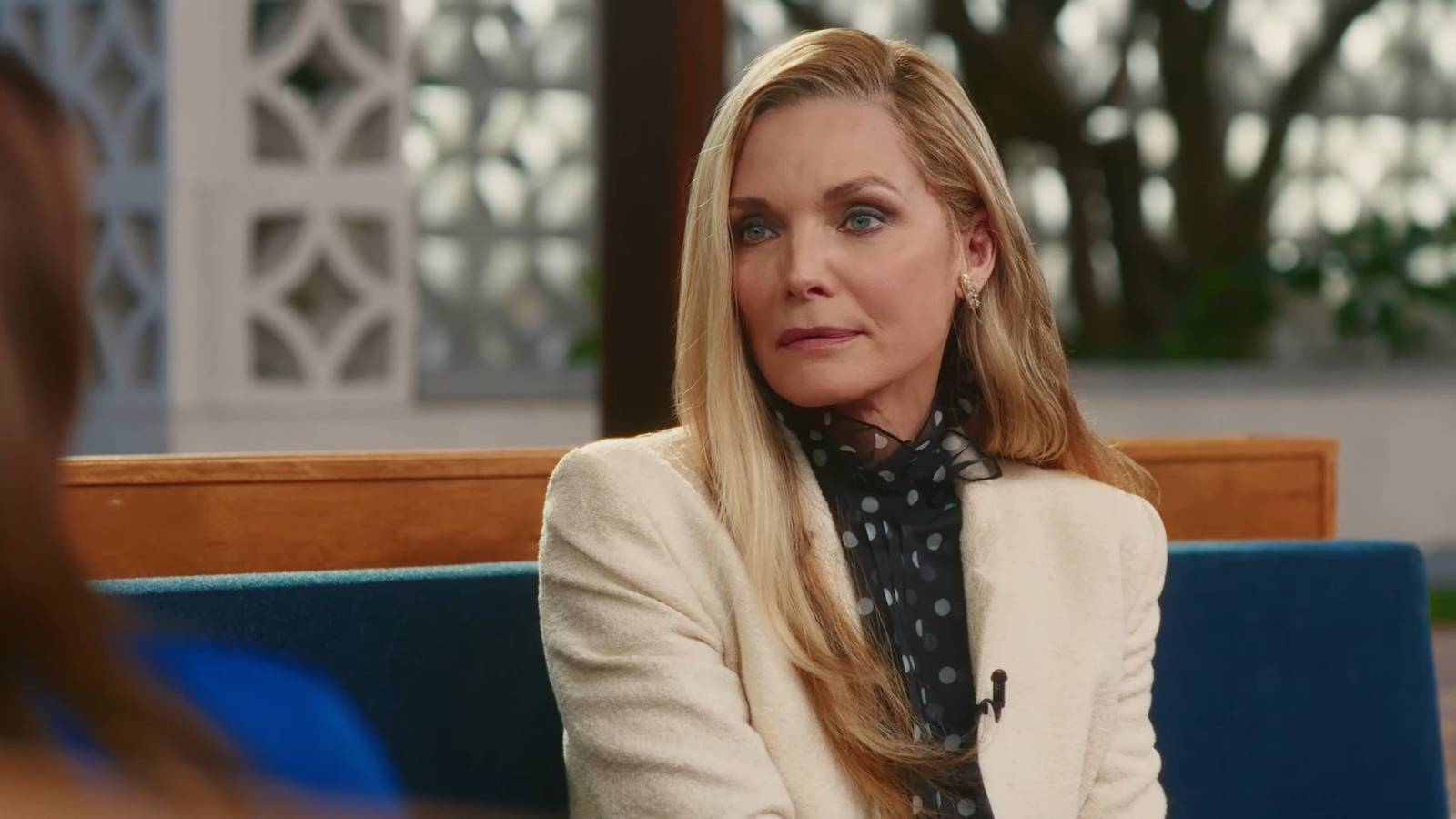 Michelle Pfeiffer Stars In First Trailer For Holiday Comedy Oh What Fun ...