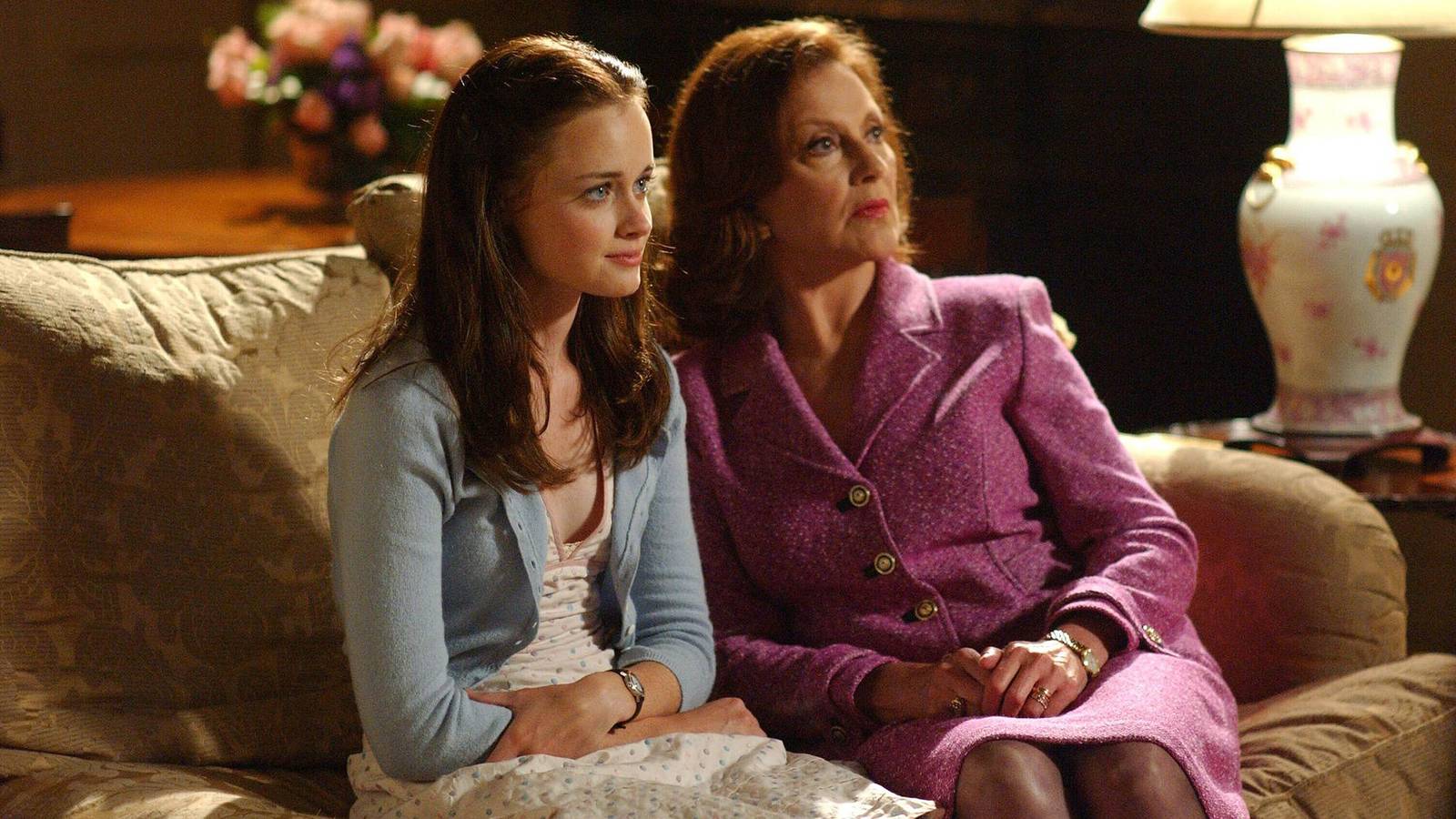 7 Comfort TV Shows That Rival Gilmore Girls