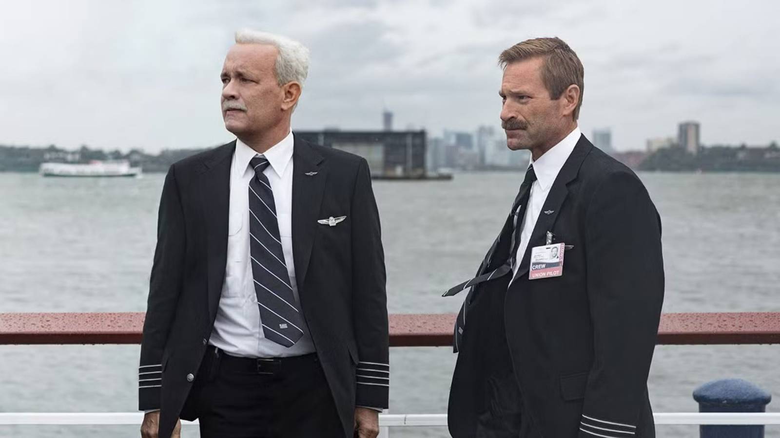 "It's Physics": How The Emergency Landing In Tom Hanks' Based On True ...