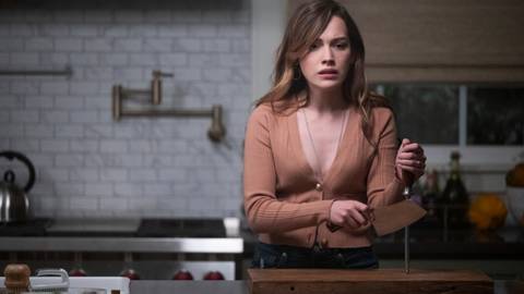 You Summary, Trailer, Season List, Cast, Where to Watch and More
