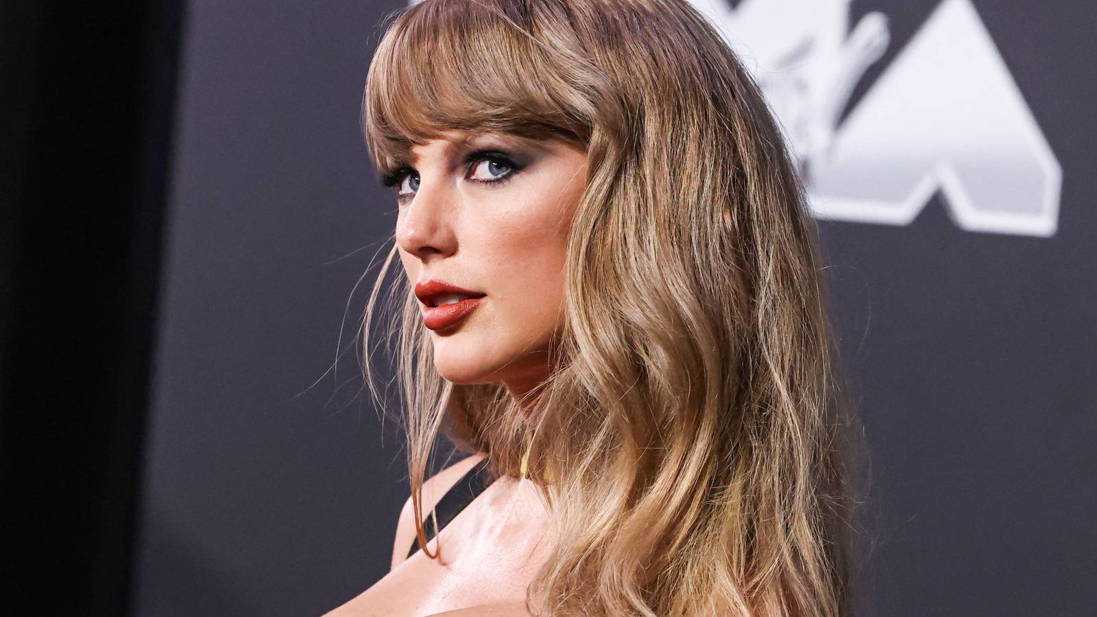 Taylor Swift's Dancer Bonuses: The End of an Era Reveals Staggering Amounts