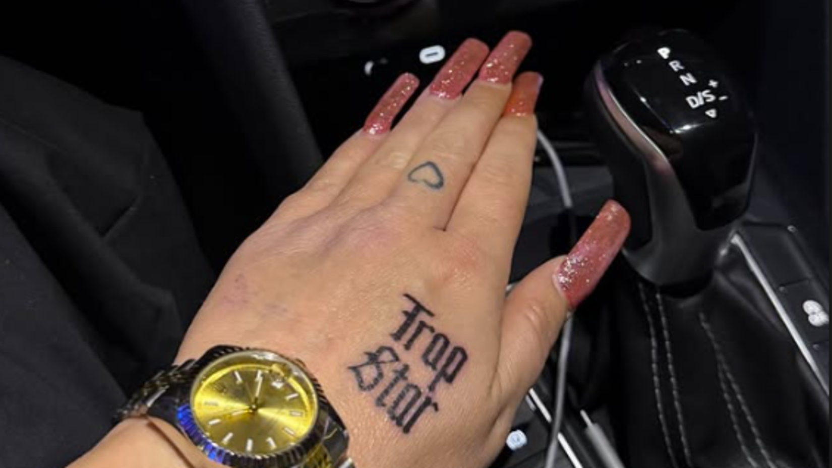 Amanda Bynes Inks Drug-Related Tattoo On Her Hand
