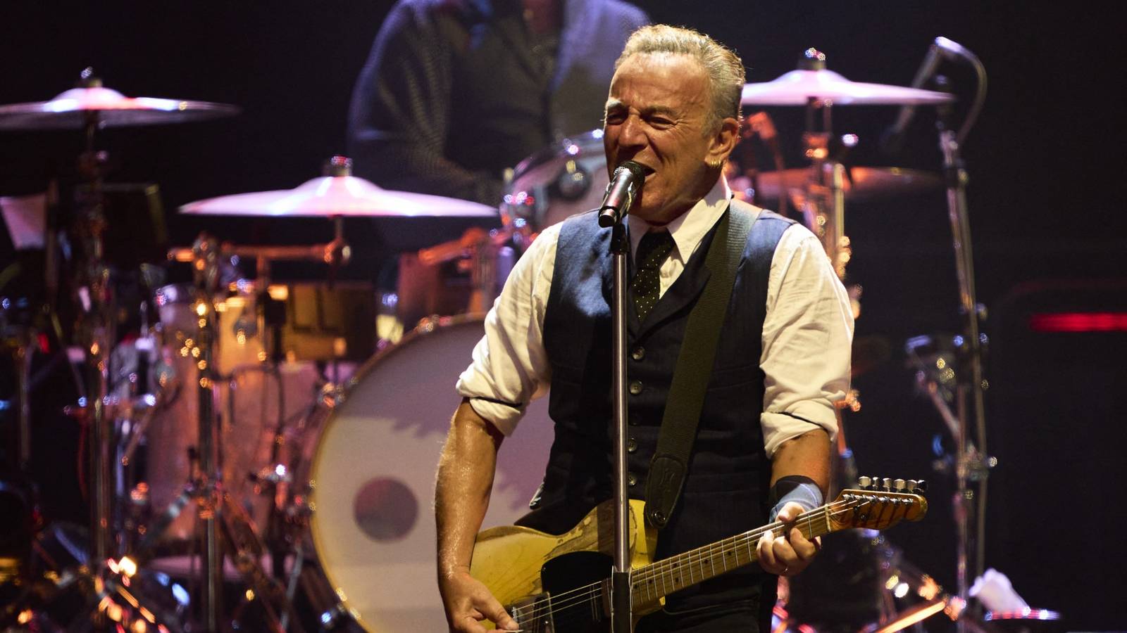 Bruce Springsteen 2026 Land of Hope & Dreams Tour: Ticket Guide & On ...